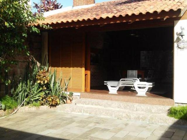 Casa em Rua Jacipuia Guarujá Porto Alegre/RS