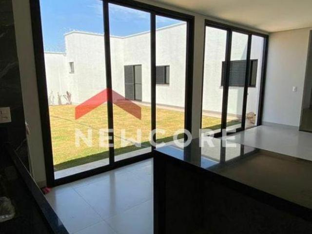Casa em Rua Jonas Alves Novo Mundo Uberlândia/MG