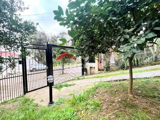 Casa em Rua Josué Guimarães Espírito Santo Porto Alegre/RS