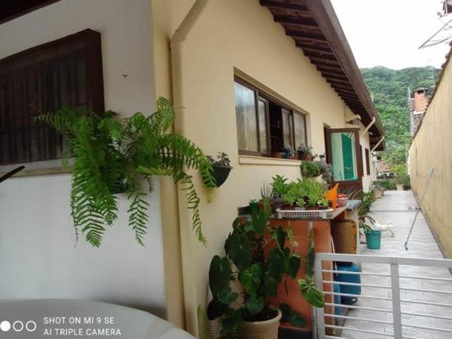 Casa em Rua Juçara Martim de Sá Caraguatatuba/SP