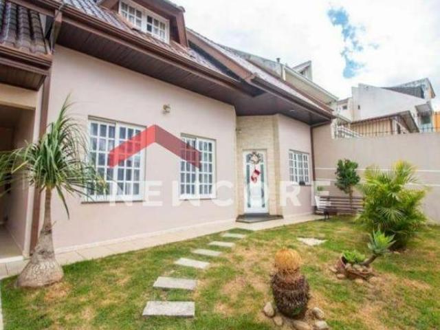 Casa em Rua Leonor Ribas Pires da Rocha Pilarzinho Curitiba/PR