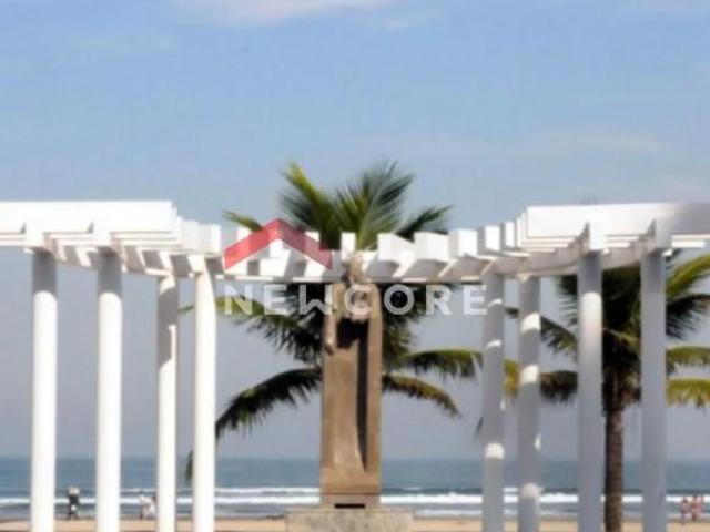 Casa em Rua Limeira Boqueirão Praia Grande/SP