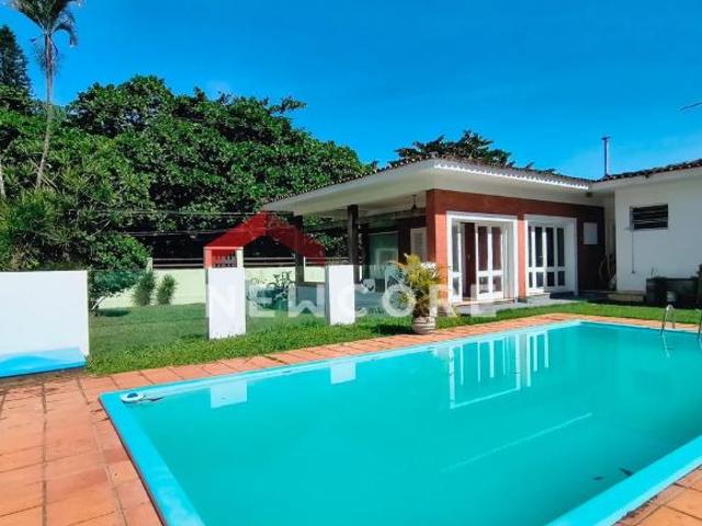 Casa em Rua Lia Maria Marrocos Itanhaém/SP