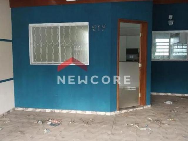 Casa em Rua Luiz Carlos Geia Residencial Estoril Taubaté/SP