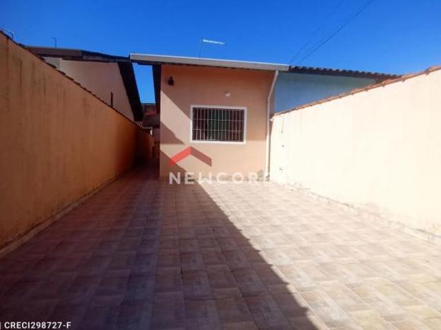 Casa em Rua Luiz Roberto dos Santos Vila Erminda Peruíbe/SP