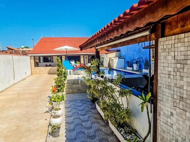 Casa em Rua Manácio Apelian Bopiranga Itanhaém/SP