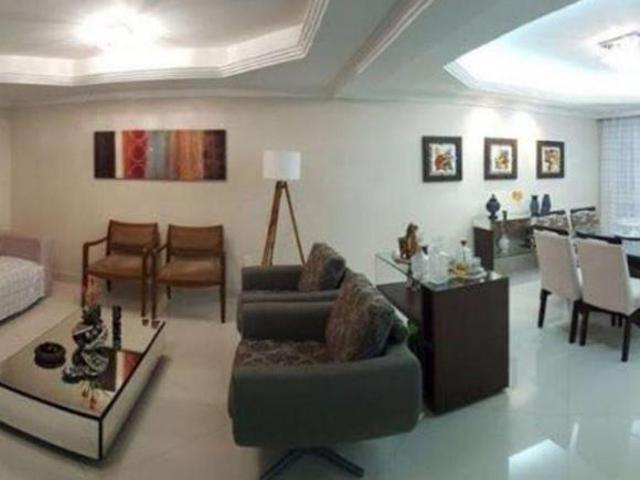 Casa em Rua Maestro Salvador Campanella Jardim Itu Porto Alegre/RS