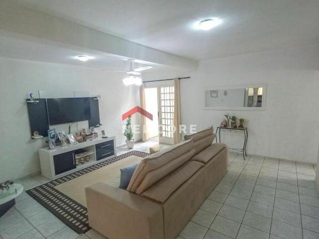 Casa em Rua Maria Luíza Missio Mingone Jardim Amoreiras Campinas/SP