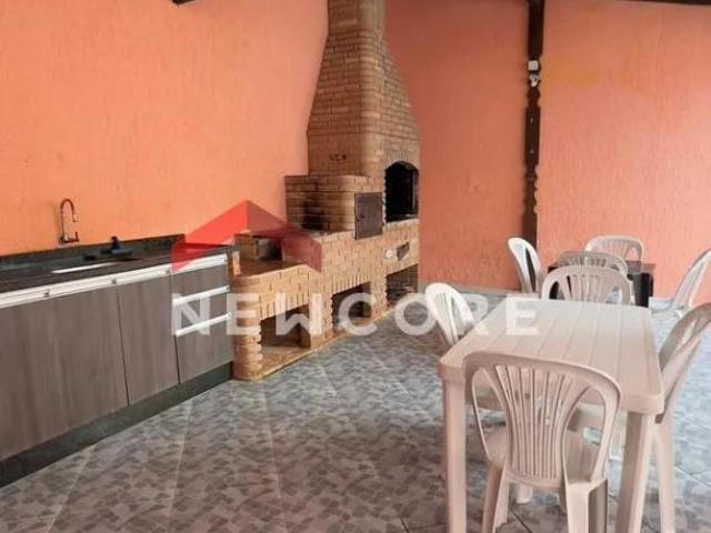 Casa em Rua Maringá Caiçara Praia Grande/SP