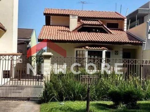Casa em Rua Napoleão Bonaparte Tarumã Curitiba/PR