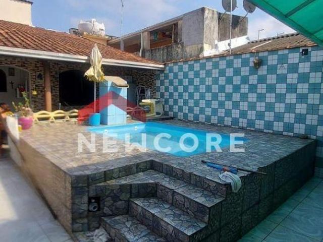 Casa em Rua Nelson dos Santos Alcatrão Júnior Princesa Praia Grande/SP