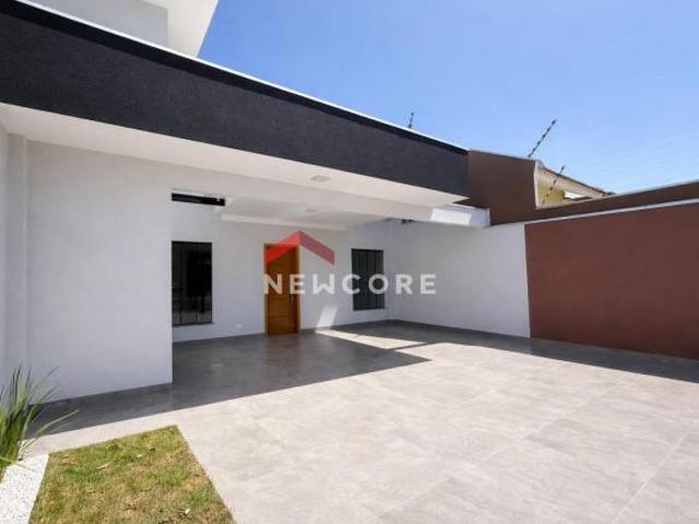 Casa em Rua Pioneiro Walcyr Baveloni Jardim Paulista III Maringá/PR
