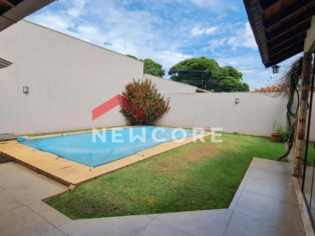 Casa em Rua Professor Jailton Saraiva Jardim América Maringá/PR