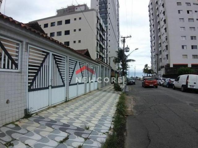 Casa em Rua Primavera Real Praia Grande/SP