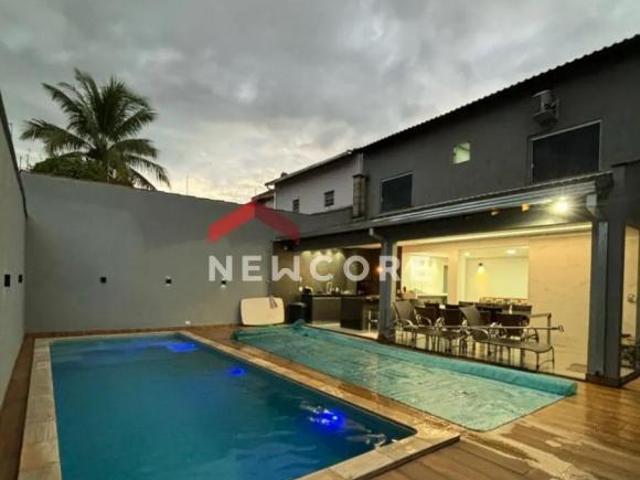 Casa em Rua Rodolpho Pereira Alves Jardim Patrícia Uberlândia/MG