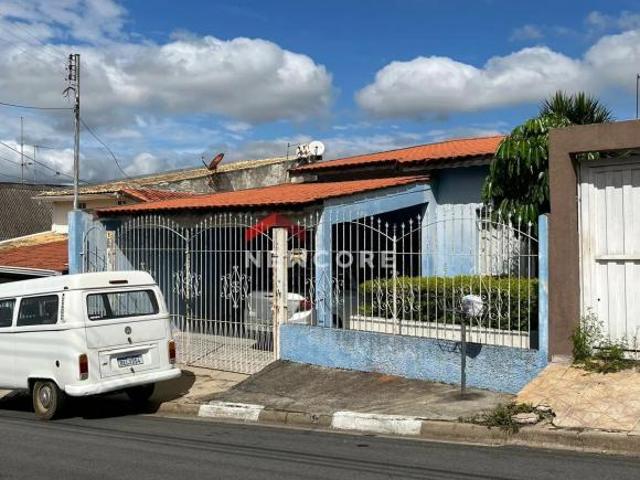 Casa em Rua Rosa Sgreva Pignatari Jardim São Lourenço Bragança Paulista/SP