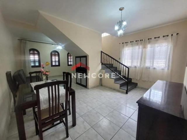 Casa em Rua São Caetano Boqueirão Praia Grande/SP