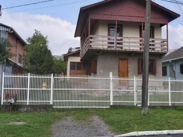 Casa em Rua São Marcos Carniel Gramado/RS