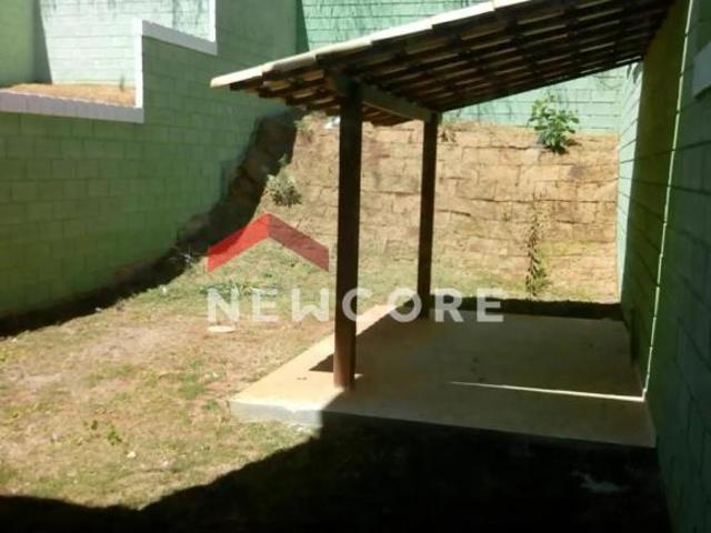 Casa em Rua São Pedro Esmeraldas/MG