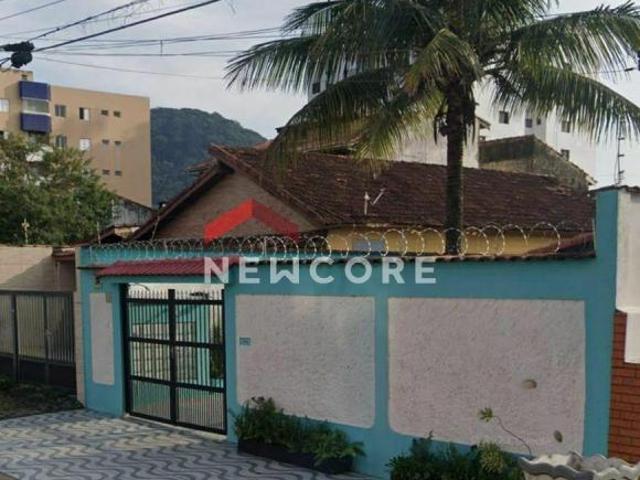 Casa em Rua Santo Antônio de Pádua Balneário Itaóca Mongaguá/SP