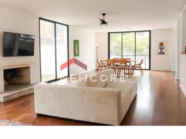 Casa em Rua Simpatia Jardim das Bandeiras São Paulo/SP