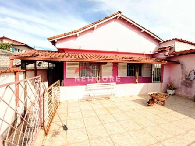 Casa em Rua Solo Negro Pombal Caeté/MG