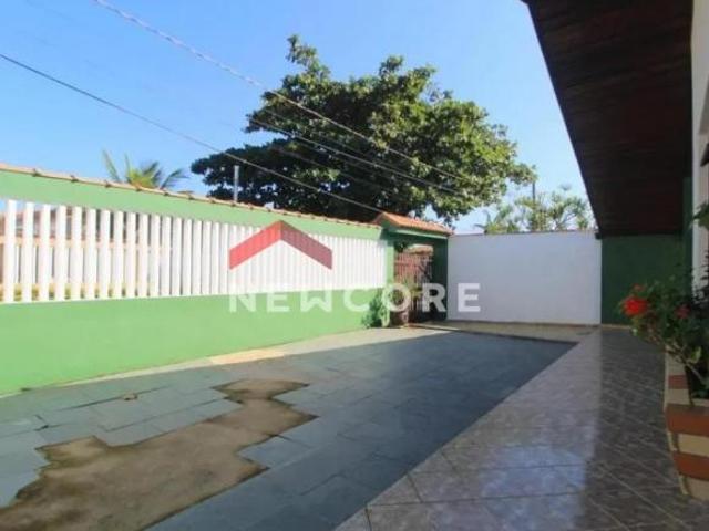 Casa em Rua Suarão Suarão Itanhaém/SP