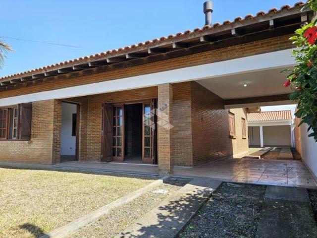 Casa em Rainha do mar com 5 dormitórios