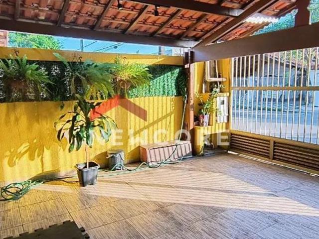 Casa em Raja Atique Maracanã Praia Grande/SP