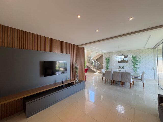 Casa em Recanto do Salto, Londrina/PR de 335m² 3 quartos à venda por R$ 3.589.000,00