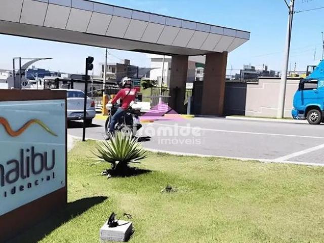 Casa em Residencial Colinas, Caçapava/SP de 200m² 4 quartos à venda por R$ 1.390.000,00