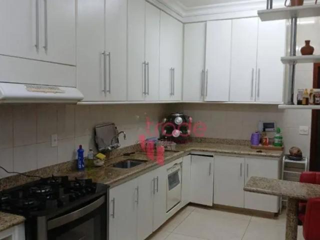 Casa em Residencial Fechado para Alugar de 03 Suítes no Bairro Jardim Canadá em Ribeirão Preto com V