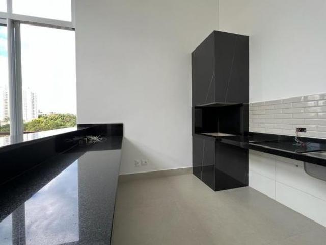 Casa em Residencial José Lázaro Gouvea, Londrina/PR de 300m² 4 quartos à venda por R$ 3.300.000,00