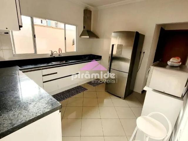 Casa em Residencial União, São José dos Campos/SP de 215m² 4 quartos à venda por R$ 635.000,00