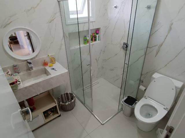 Casa em Rio Pequeno, Camboriú/SC de 380m² 3 quartos à venda por R$ 2.549.900,00