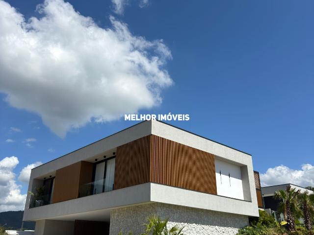 Casa em Rio Pequeno, Camboriú/SC de 648m² 5 quartos à venda por R$ 9.799.900,00