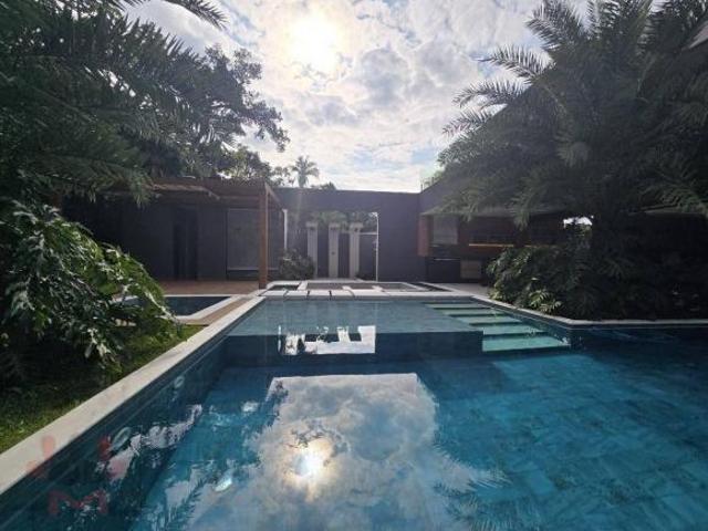 Casa em Riviera, Bertioga/SP de 474m² 5 quartos à venda por R$ 13.500.000,00
