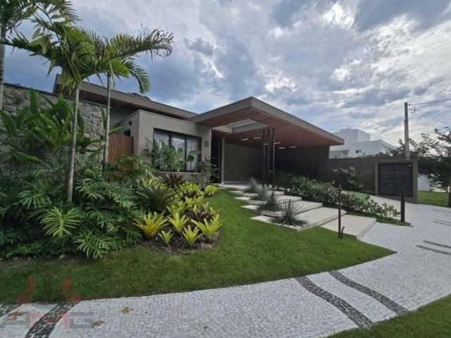 Casa em Riviera, Bertioga/SP de 486m² 6 quartos à venda por R$ 16.800.000,00