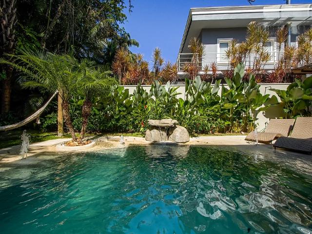 Casa em Riviera, Bertioga/SP de 370m² 5 quartos à venda por R$ 8.199.900,00