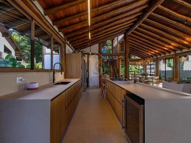 Casa em Riviera, Bertioga/SP de 370m² 5 quartos à venda por R$ 8.200.000,00