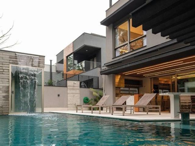 Casa em Riviera, Bertioga/SP de 399m² 6 quartos à venda por R$ 8.899.900,00