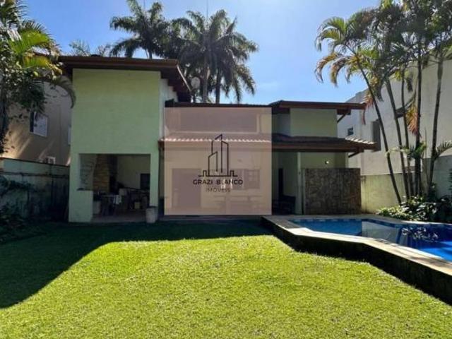 Casa em Riviera de São Lourenço, com 5 dormitórios