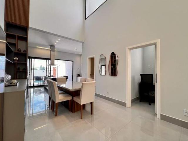 Casa em Roncáglia, Valinhos/SP de 175m² 3 quartos à venda por R$ 1.990.000,00