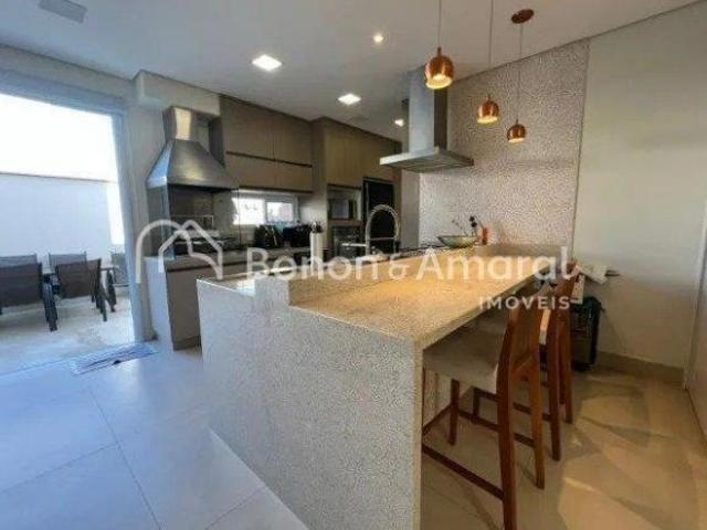 Casa em Roncáglia, Valinhos/SP de 125m² 3 quartos à venda por R$ 1.180.000,00