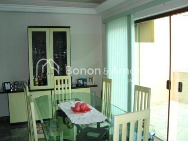 Casa em Roncáglia, Valinhos/SP de 252m² 3 quartos à venda por R$ 1.200.000,00
