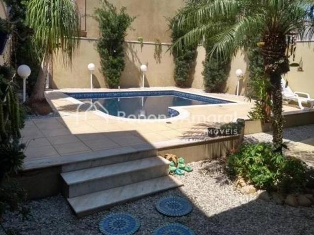 Casa em Roncáglia, Valinhos/SP de 260m² 4 quartos à venda por R$ 1.450.000,00