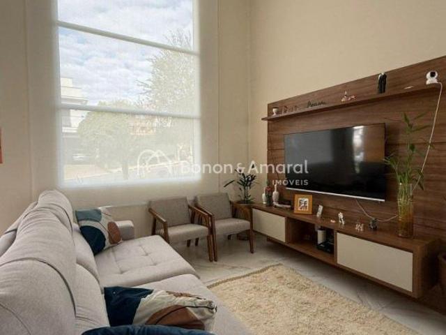 Casa em Roncáglia, Valinhos/SP de 211m² 3 quartos à venda por R$ 1.850.000,00