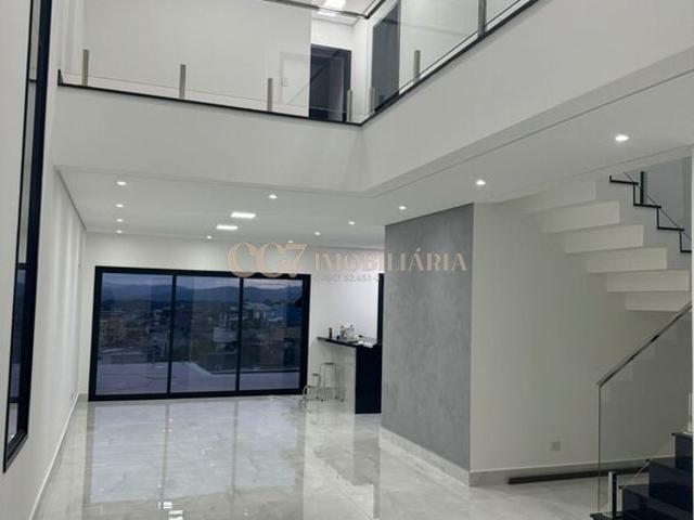 Casa em Suru, Santana de Parnaíba/SP de 276m² à venda por R$ 2.689.900,00
