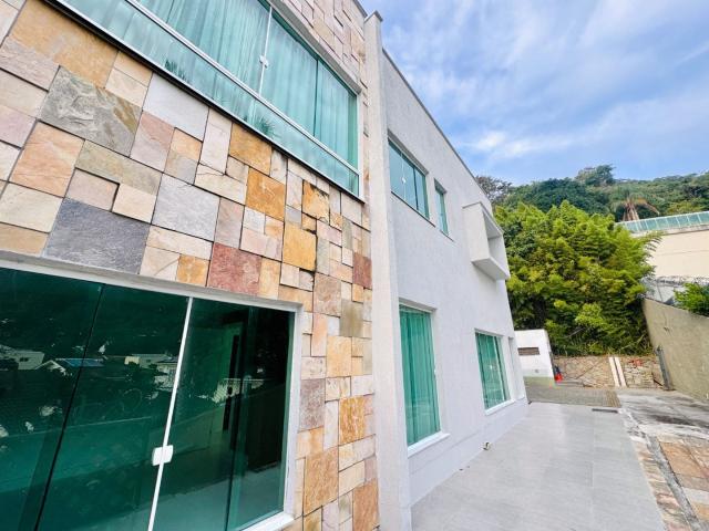 Casa em São Francisco, Niterói/RJ de 260m² 6 quartos para locação R$ 7.000,00/mes
