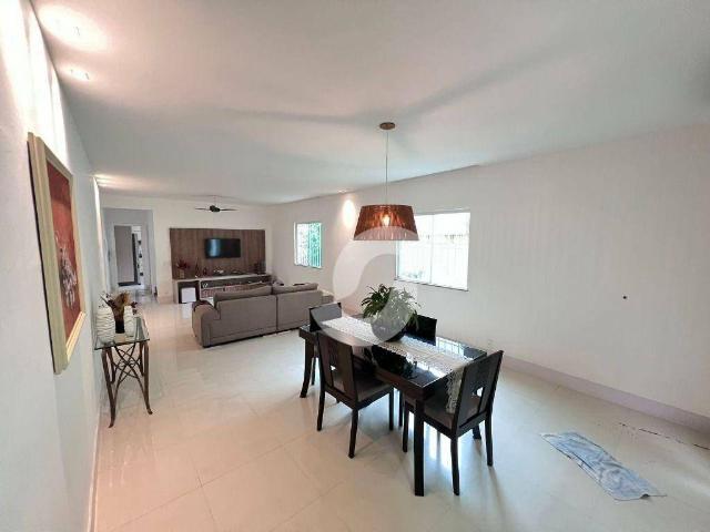 Casa em São Francisco, Niterói/RJ de 209m² 4 quartos à venda por R$ 1.299.900,00